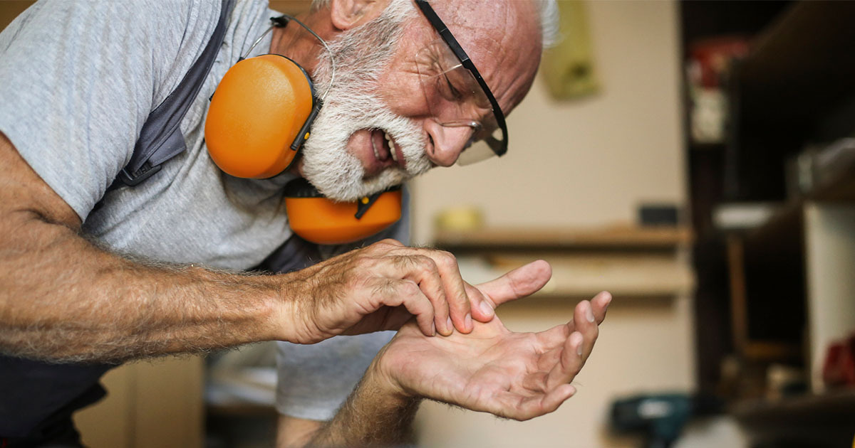 3 Reasons Why Your Cut May Need Stitches - vybe urgent care